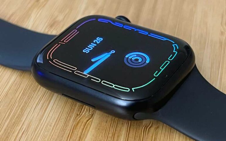 If Your Apple Watch Is Randomly Vibrating in a Pulsing Rhythm, This ...